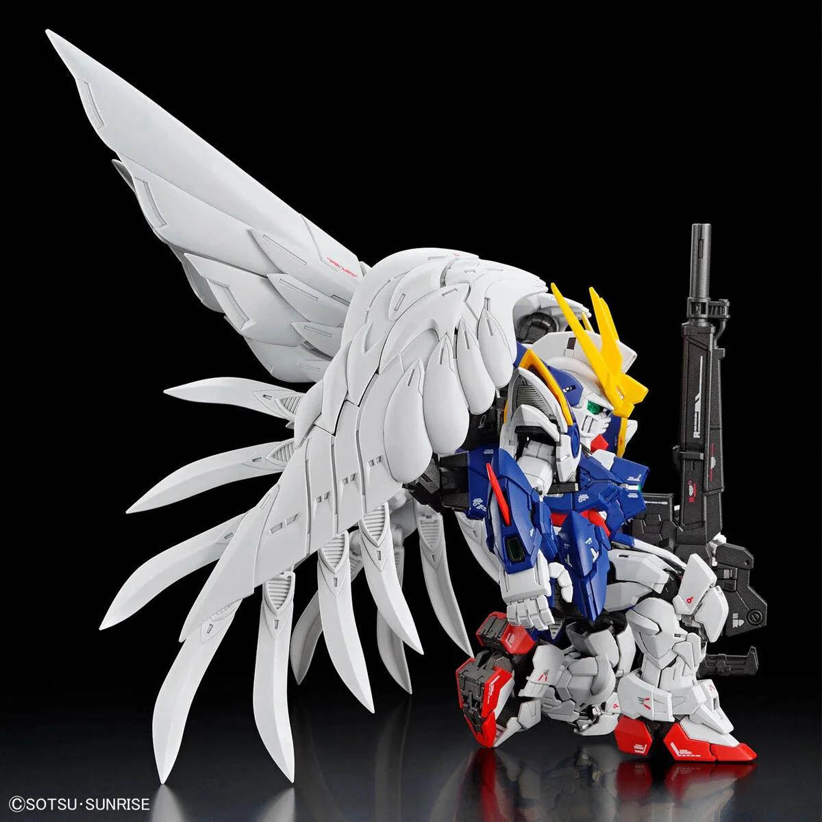 Bandai MGSD Wing Gundam Zero EW (Mobile Suit Gundam Wing) Model Kit ...