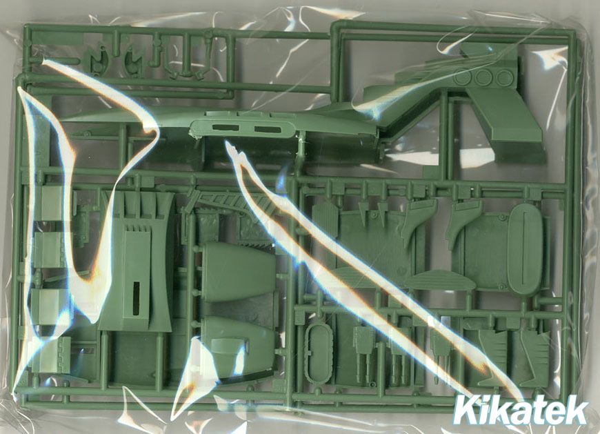 Char's Musai - Zeon Space Light Cruiser 1/1200 Scale Model Kit (Mobile ...